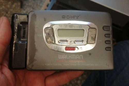 Кассетный пишущий плеер Sony Walkman WM-GX614