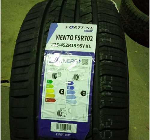 Fortune FSR702 225/45 R18