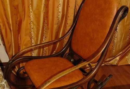 Кресло качалка старинное винтаж