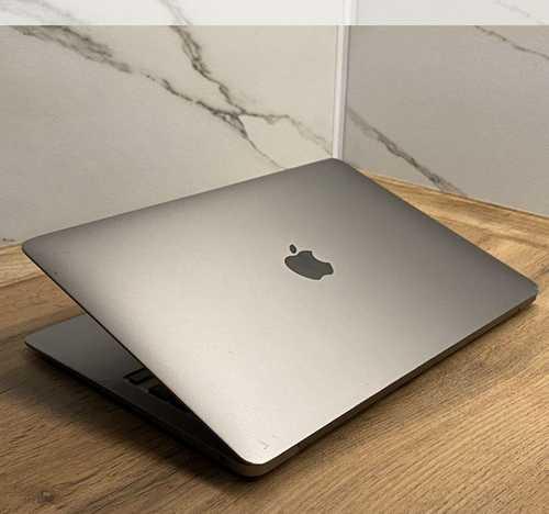 Macbook air 13 2020 m1 8/256gb