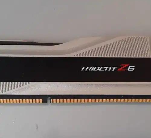 G.Skill trident Z5 16GB - DDR5 6000 MHz