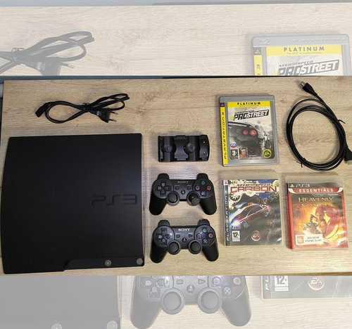 Sony PlayStation 3 Slim, 320 ГБ, 2 геймпада