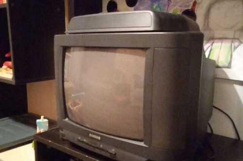 Телевизор цветной старого образца без ду