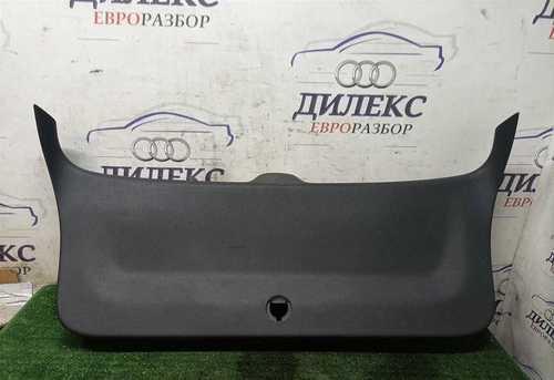 Обшивка двери багажника VW Golf V Variant 2003-20