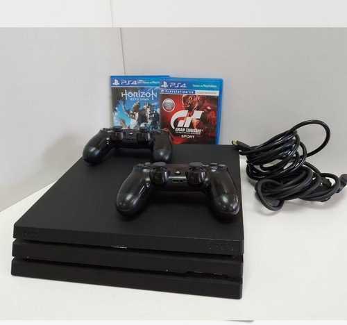 Игровые приставки Sony Playstation 4 PRO 1TB (CUH-7008B)