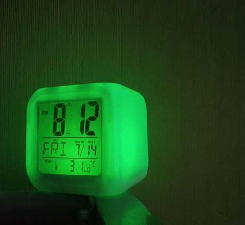 Светодиодные часы, будильник, термометр