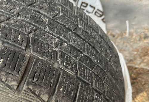 Dunlop Axiom Plus 215/50 R17