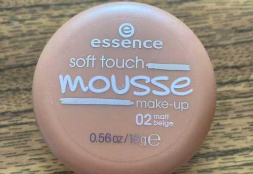 Essence тональный мусс Soft touch mousse make-up