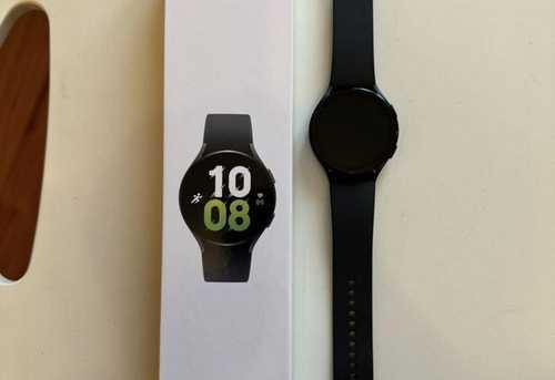 Смарт-часы Samsung Galaxy Watch 5 44 мм