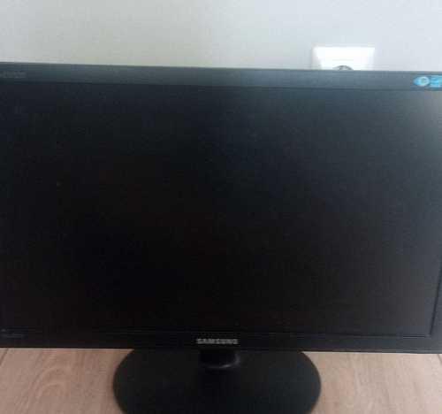 Монитор 21.5 дюйма Samsung SyncMaster EX2220