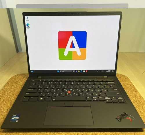 ThinkPad X1 Carbon Gen 10 LTE i5/32/512 New