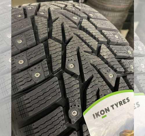 Ikon Tyres Character Ice 7 SUV 215/50 R17 95T