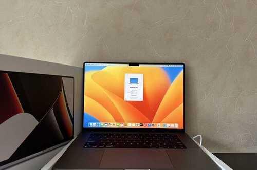 Apple MacBook Pro 16" (M1, 2021) 16 гб, 512 гб SSD