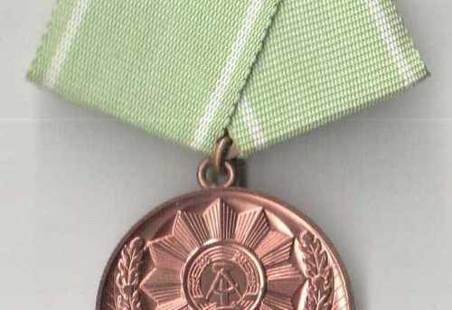Медаль за заслуги народная полиция ГДР