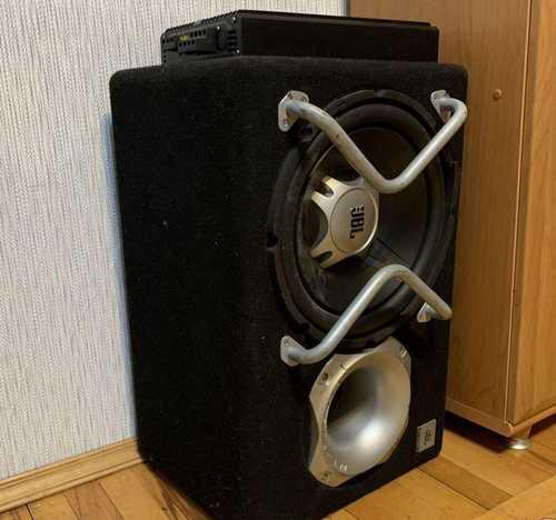 Сабвуфер jbl
