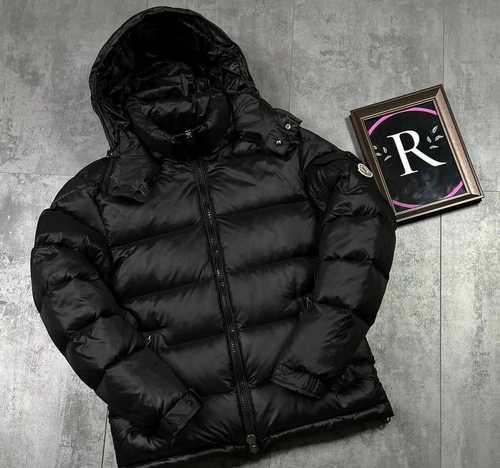 Зимние куртки Moncler