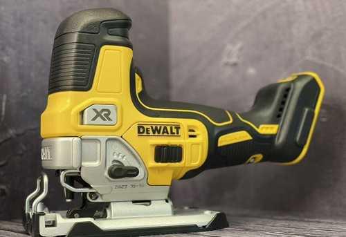 Лобзик DeWalt DCS335