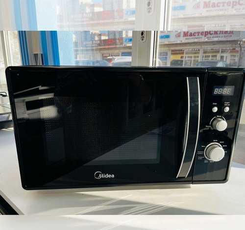 Микроволновая печь Midea AM823AM9 B