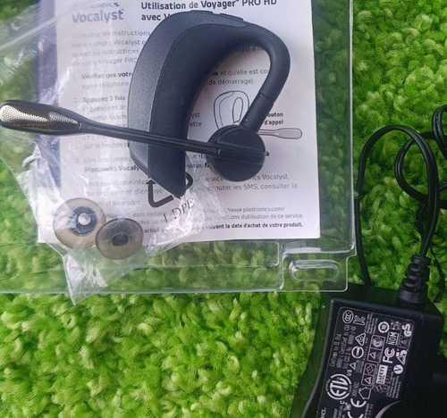 Bluetooth гарнитура plantronics