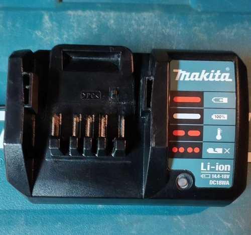 Зарядное устройство для шуруповерта Makita