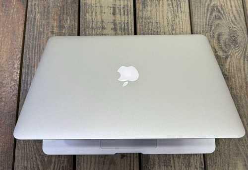 Apple MacBook Air 13 core i5/4/120 SSD