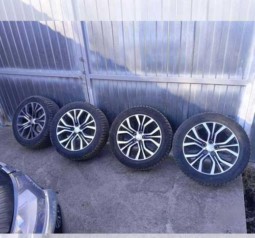 Колеса зимние 225 55 r18 Bridgestone spike 2 SUV