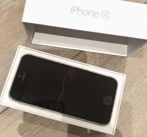 iPhone SE, 64 ГБ