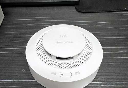Умный датчик дыма Xiaomi Honeywell Smoke Detector