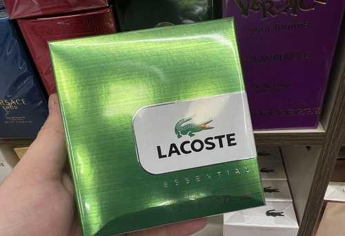 Lacoste essential