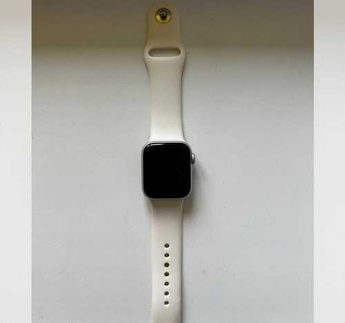 Часы Apple Watch SE2 44 mm