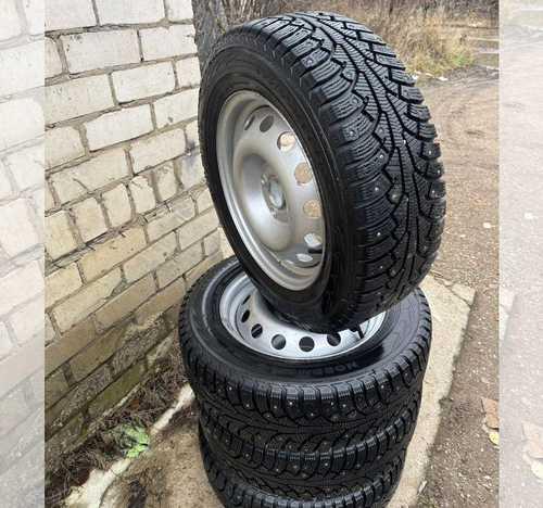 Зимние колеса R15 195/65 4x100 Nokian nordman 5