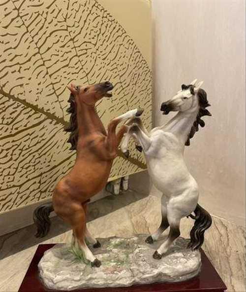 Статуэтка лошади La Anina Collection