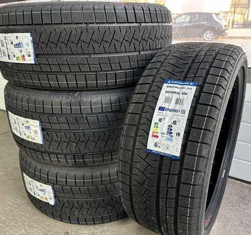 Triangle Snowlink PL02 295/35 R21 107V