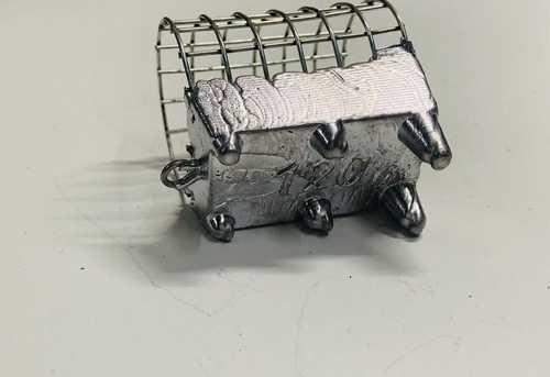 Кормушка фидерная "вампир" 120, 140 г