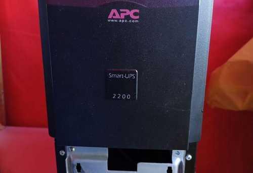 APC SMART ups 2200 источник бесперебойного питания