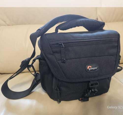 Фотосумка Lowepro Nova 160 Black