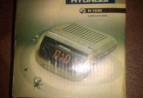 Электронные часы с встроенным радио