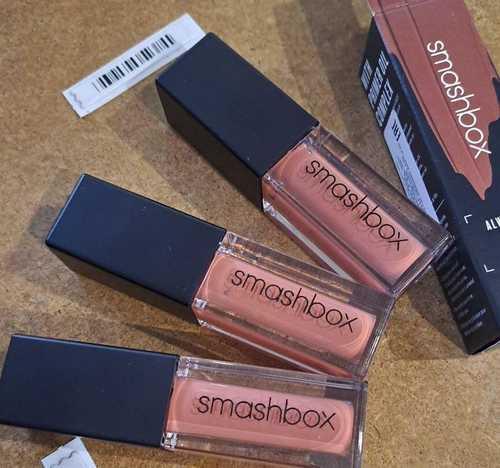 Помада для губ Yes Honey. Smashbox