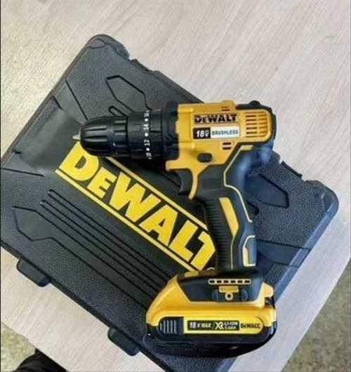 Шуруповерт ударный dewalt 18V 2 аккумулятора