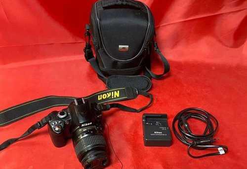 Цифровая зеркальная камер Nikon D40