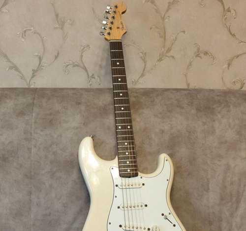 Электрогитара Fender stratocaster japan