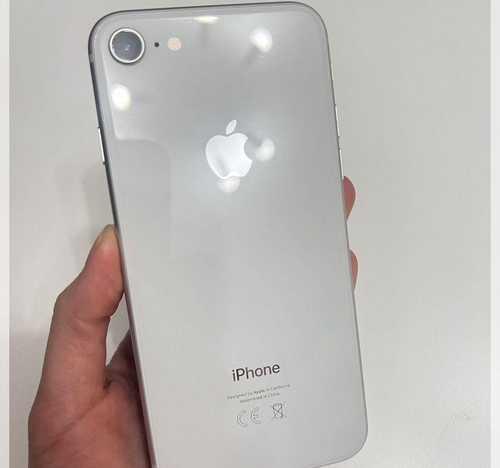 iPhone 8, 128 ГБ