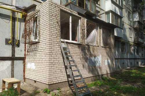 Кирпич в дар