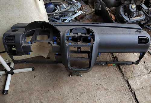 Торпедо Opel Corsa C 2000-2006