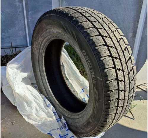 Toyo Observe GSi-5 225/65 R17