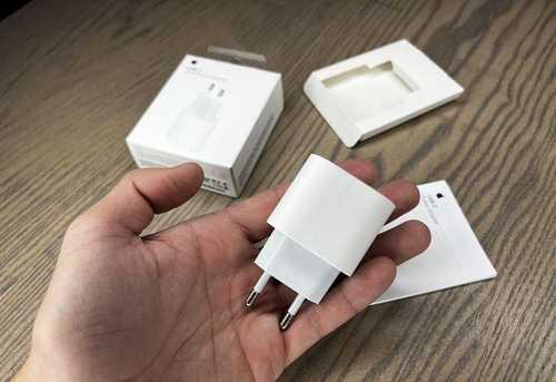 Блoк питaния Tyрe Apple adapter 20W