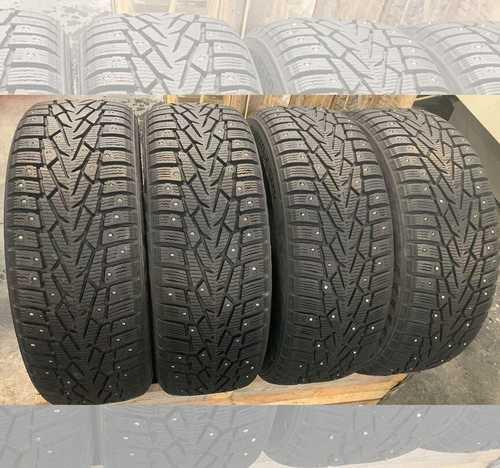 Nokian Tyres Hakkapeliitta 7 SUV 215/60 R17