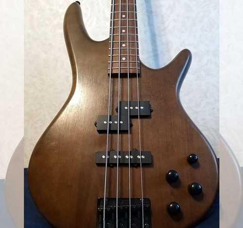 Бас гитара ibanez gsr200b