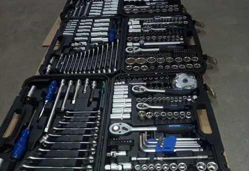 Набор инструментов для авто в чемодане/кейсе