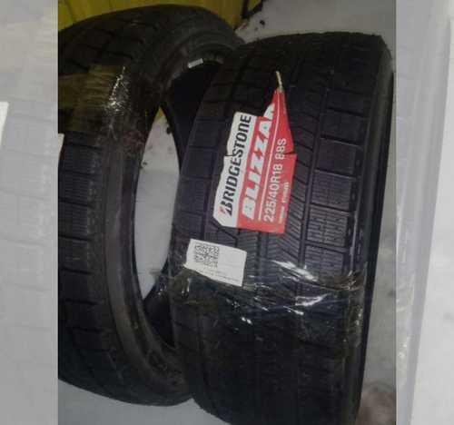 Bridgestone Blizzak Ice 225/40 R18 204ZR